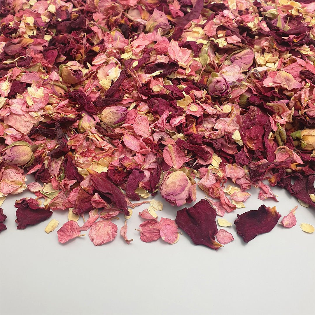 Cassis Confetti | Natural Wedding Confetti | Confetti Bee