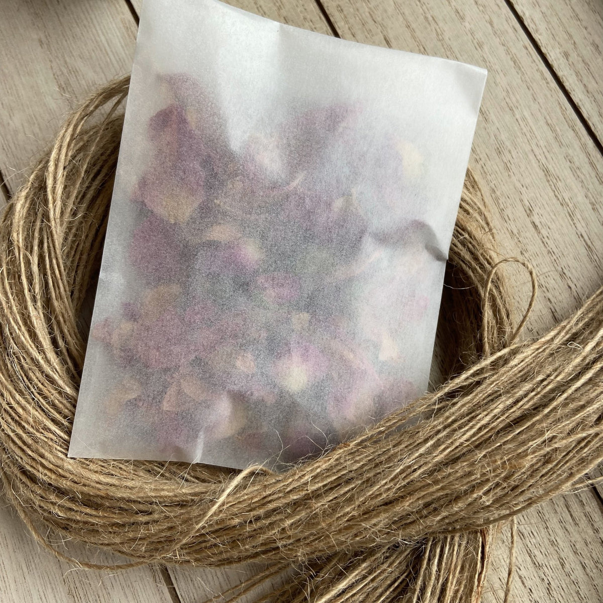 Confetti Packets | Confetti Packaging | Confetti Bee