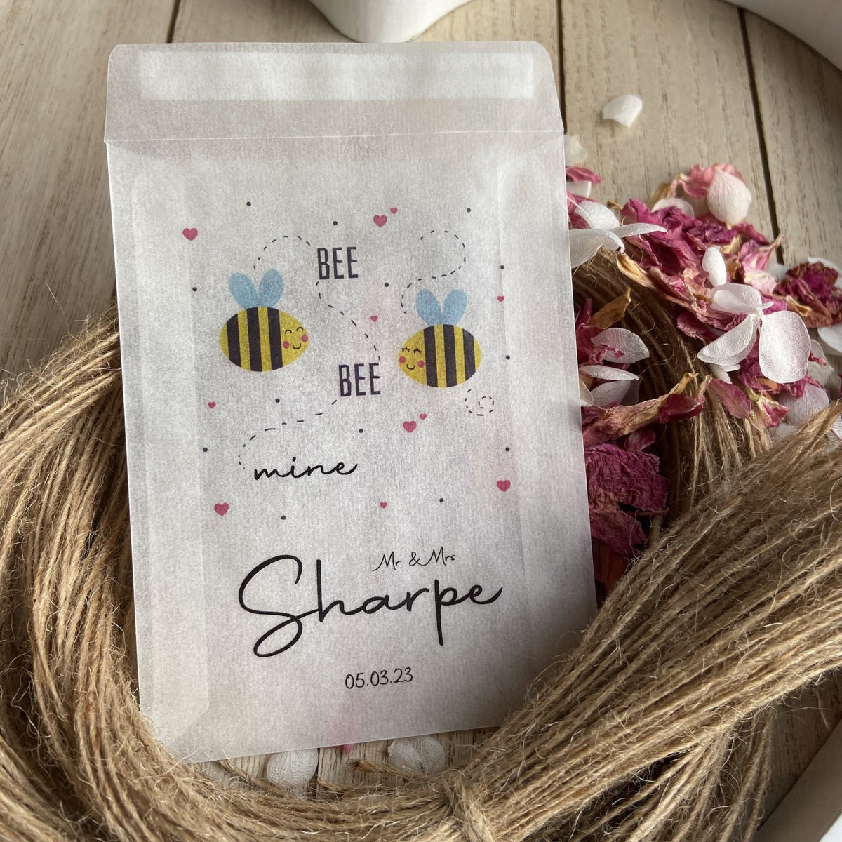 Personalised Confetti Packets - Buzzy Bee Design 4 | Confetti Bee