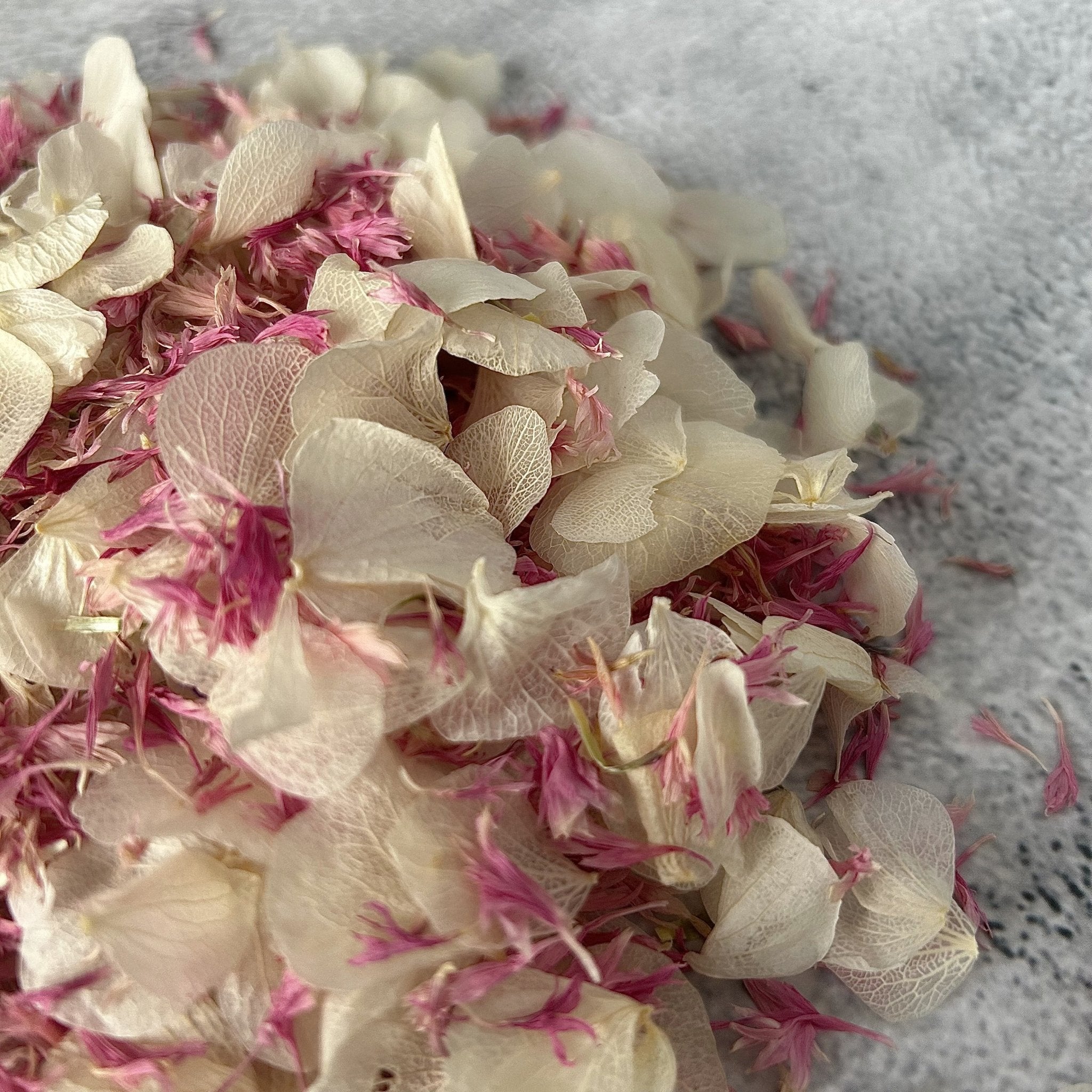 Vintage Blush Confetti | Natural Wedding Confetti | Confetti Bee Vintage Blush Confetti | Natural Wedding Confetti | Confetti Bee